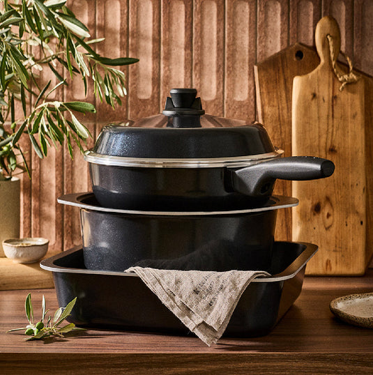 Bessemer - Cookware that belongs at the centre of your table